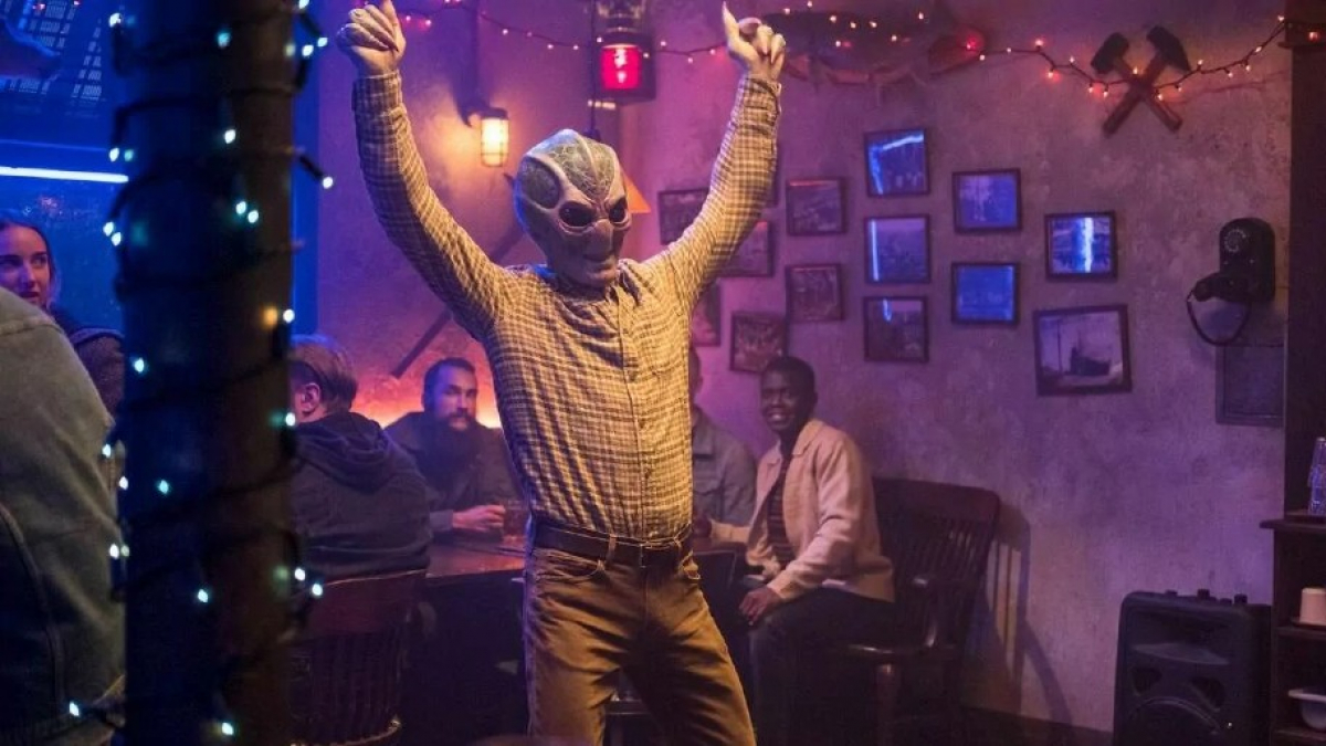 YA PUEDES ESCUCHAR LA PLAYLIST OFICIAL DE ‘RESIDENT ALIEN’ EN SPOTIFY ...